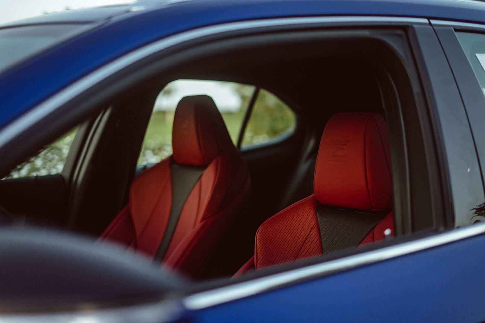 StriveME - لكزس ux 2023 المواصفات والاسعار في السعودية